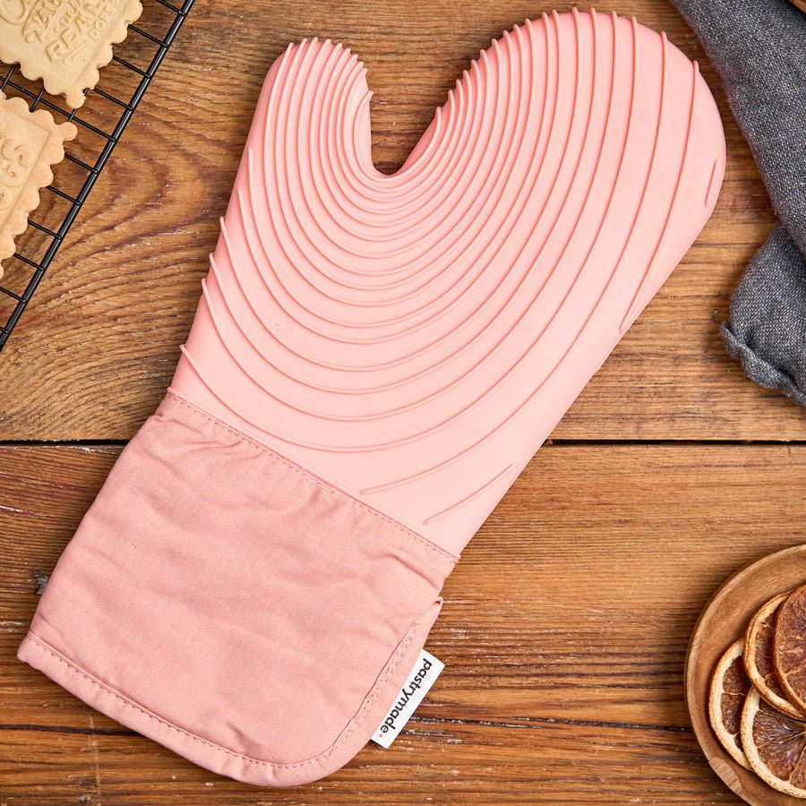 Pastrymade Baking Gloves